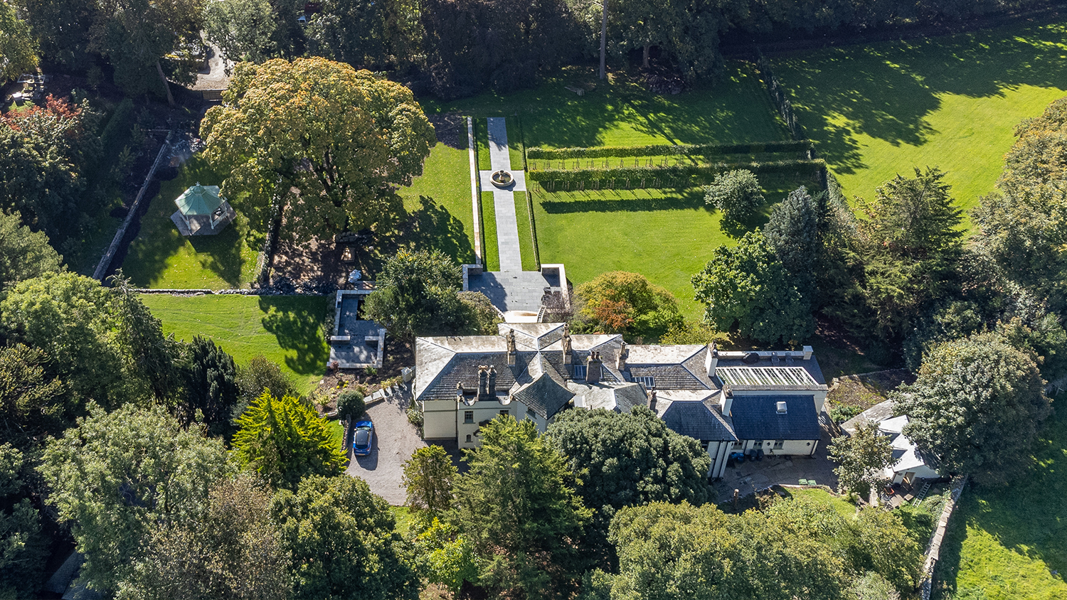 The Grounds – Cark Manor
